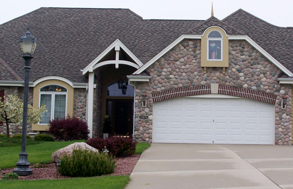 Halquist Fieldstone Cobbles | Brickworks Supply