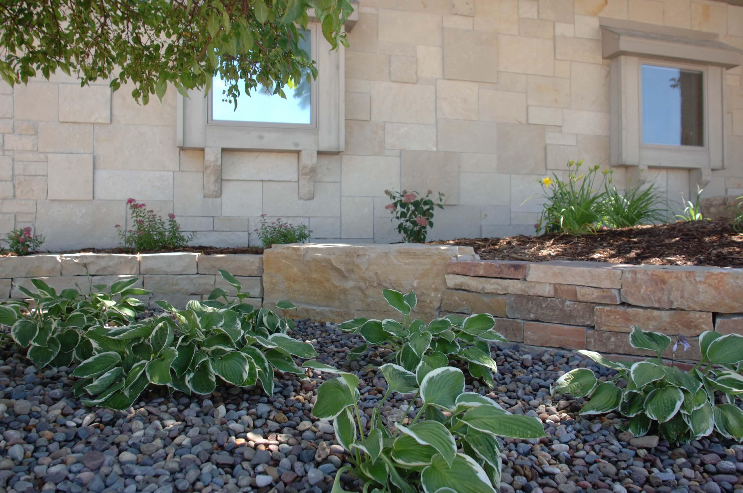 Chilton Character Boulders | Brickworks Supply