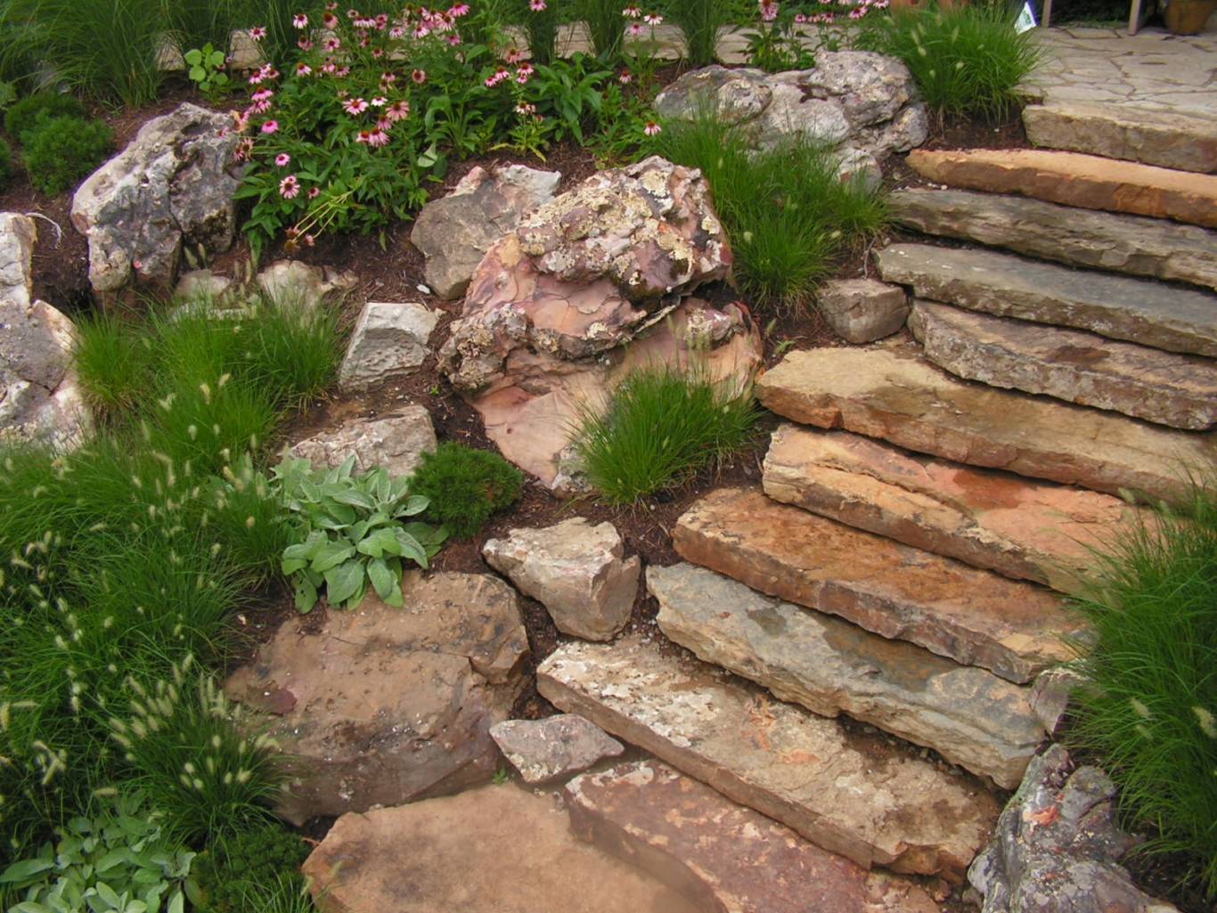 Weathered Sandstone Bldrs & Ledge | Brickworks Supply