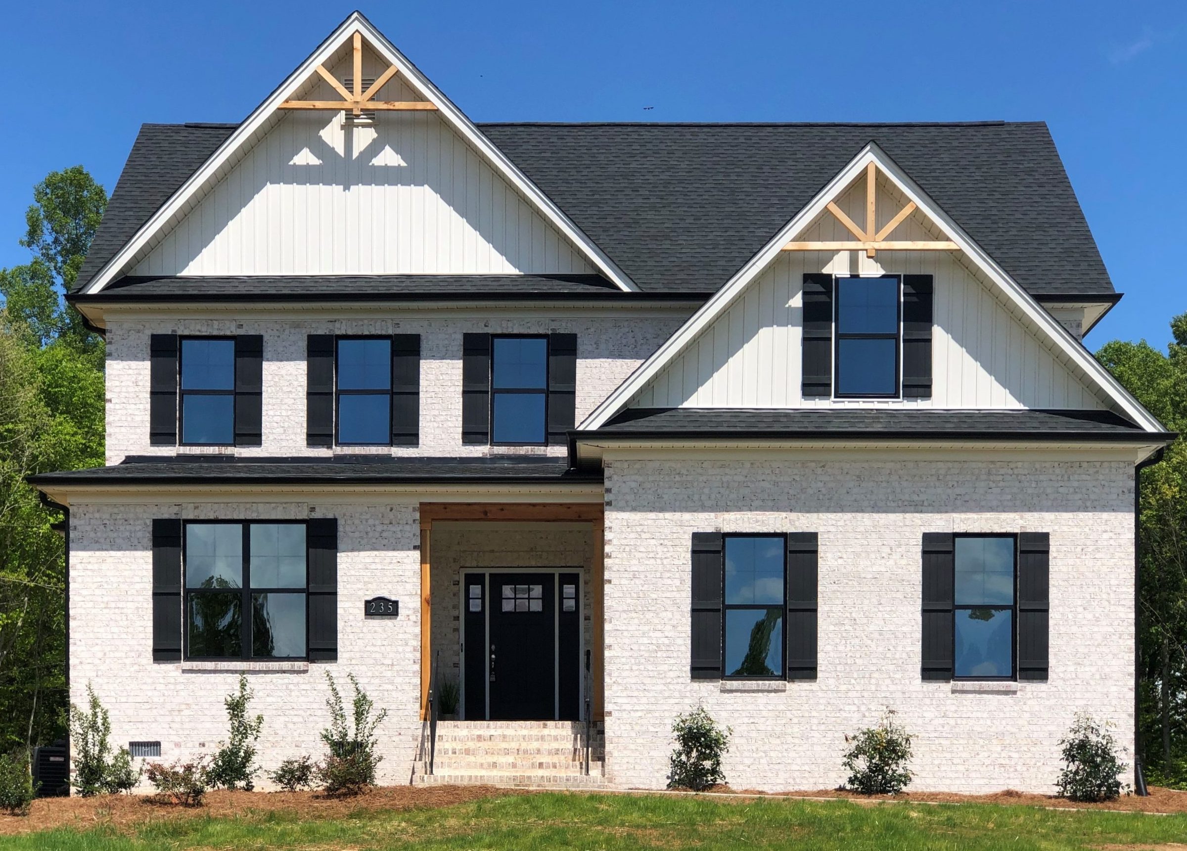Pine Hall | Villa Chase | White | Brickworks Supply
