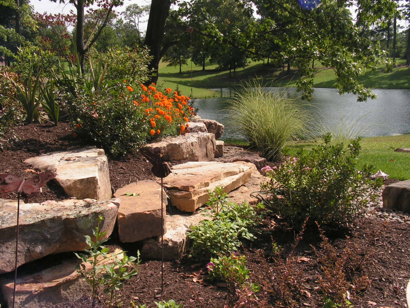 Weathered Sandstone Bldrs & Ledge | Brickworks Supply