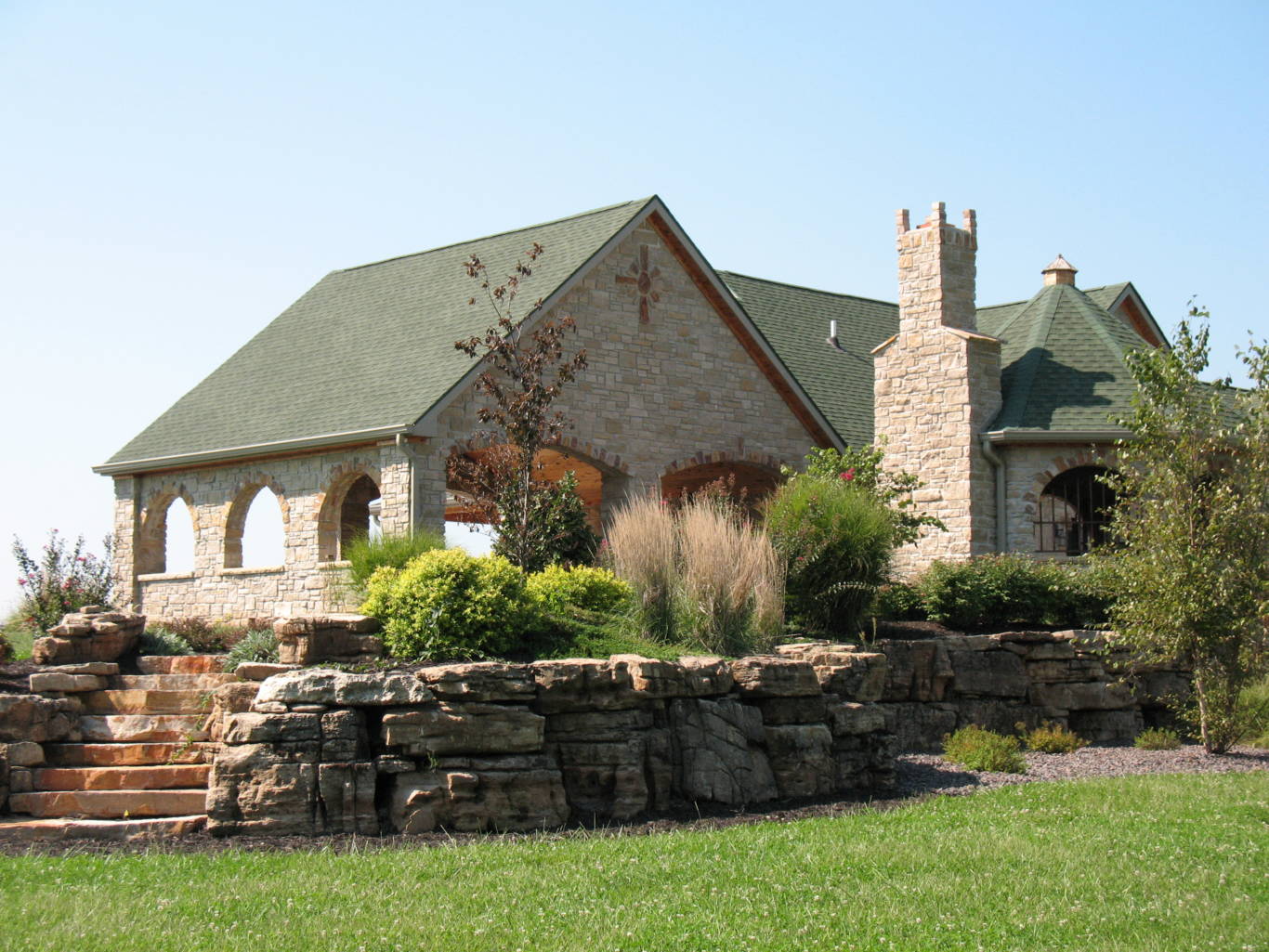 Weathered Limestone Bldrs & Ledge | Brickworks Supply