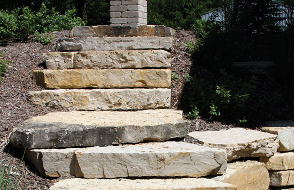 Halquist Lannon Stone Outcropping | Brickworks Supply