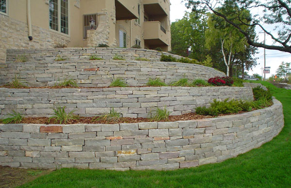 Halquist Chilton Wallstone | Brickworks Supply