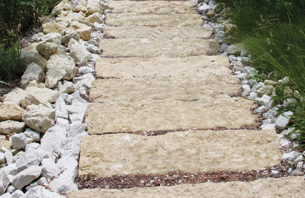 Halquist Lannon Park Stone Steps | Brickworks Supply