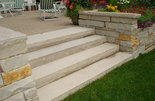 Halquist Lannon Stone Steps | Brickworks Supply