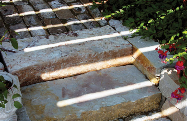 Halquist Chilton Stone Steps | Brickworks Supply